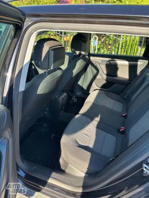 Volkswagen Passat 2012 in Trakai, with an engine capacity of 2.00 L and mileage of 273 thousand km for 5700 €, photo 6 on AUTOMOTO.COM.LV