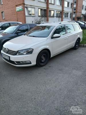Volkswagen Passat 2012 in Panevezys, with an engine capacity of 2.00 L and mileage of 378 thousand km for 2550 €, photo 3 on AUTOMOTO.COM.LV