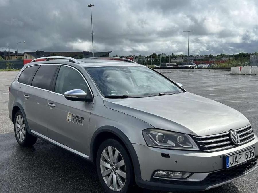 Volkswagen Passat 2012 in Vilnius, with an engine capacity of 1.97 L and mileage of 406 thousand km for 3900 €, photo 5 on AUTOMOTO.COM.LV