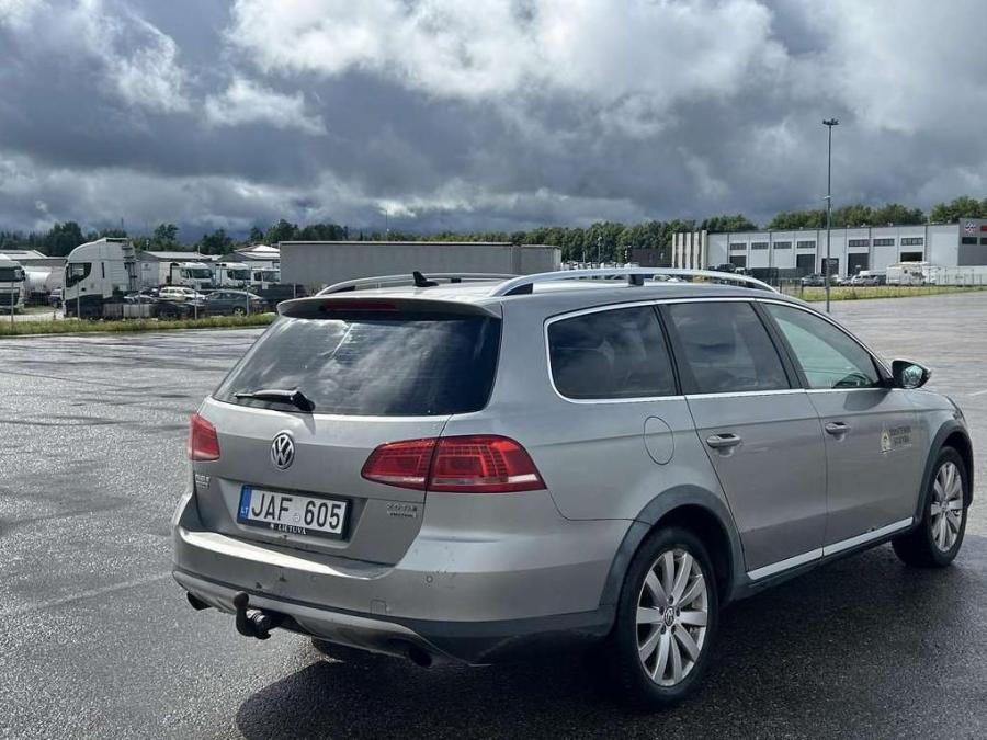 Volkswagen Passat 2012 in Vilnius, with an engine capacity of 1.97 L and mileage of 406 thousand km for 3900 €, photo 6 on AUTOMOTO.COM.LV