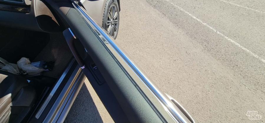 Volkswagen Passat 2012 in Radviliskis, with an engine capacity of 2.00 L and mileage of 395 thousand km for 4200 €, photo 11 on AUTOMOTO.COM.LV