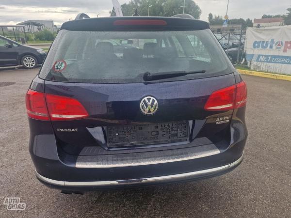 Volkswagen Passat 2012 in Kretinga, with an engine capacity of 2.00 L and mileage of 284 thousand km for 6200 €, photo 6 on AUTOMOTO.COM.LV