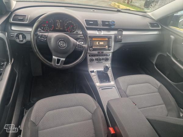 Volkswagen Passat 2012 in Kretinga, with an engine capacity of 2.00 L and mileage of 284 thousand km for 6200 €, photo 8 on AUTOMOTO.COM.LV