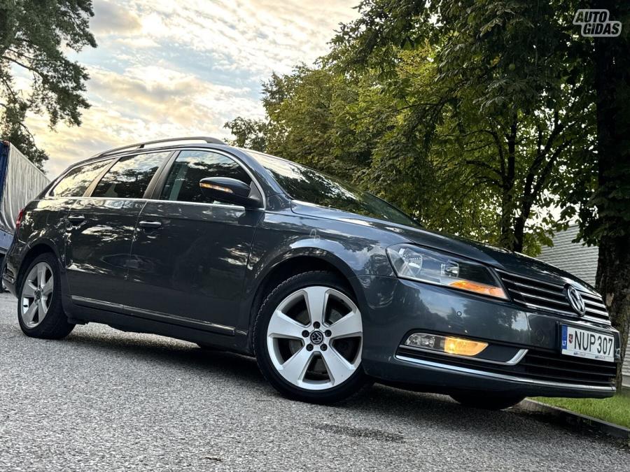 Volkswagen Passat 2012 in Alytus, with an engine capacity of 2.00 L and mileage of 329 thousand km for 6999 €, photo 36 on AUTOMOTO.COM.LV