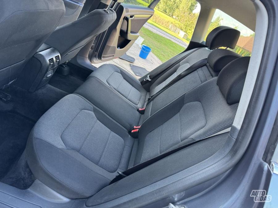 Volkswagen Passat 2012 Alīta, ar dzinēja tilpumu 2.00 L un nobraukumu 321 tūkst. km par 5950 €, foto 12 vietnē AUTOMOTO.COM.LV