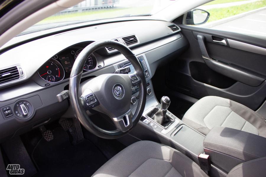 Volkswagen Passat 2013 in Kaunas, with an engine capacity of 1.60 L and mileage of 222 thousand km for 5900 €, photo 8 on AUTOMOTO.COM.LV