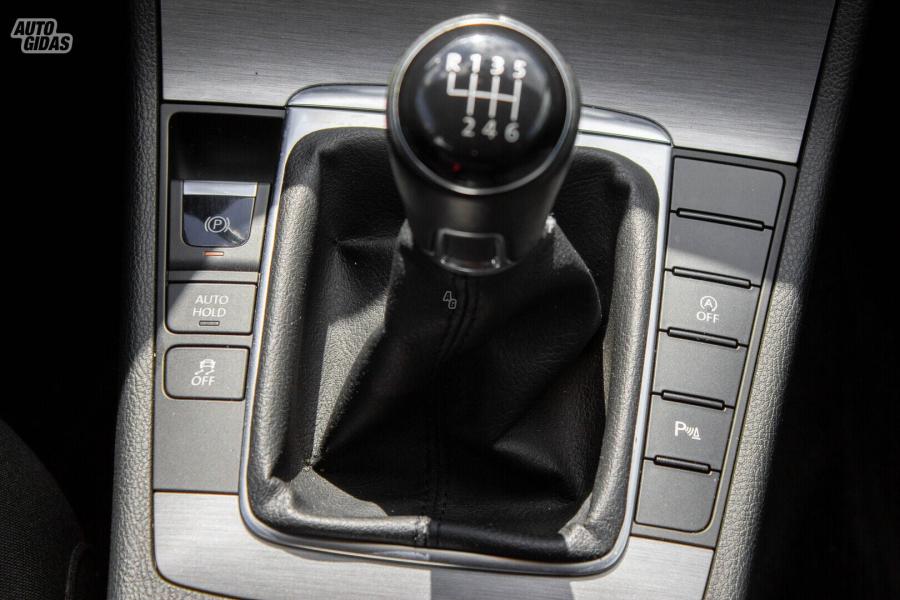 Volkswagen Passat 2013 in Kaunas, with an engine capacity of 1.60 L and mileage of 222 thousand km for 5900 €, photo 18 on AUTOMOTO.COM.LV