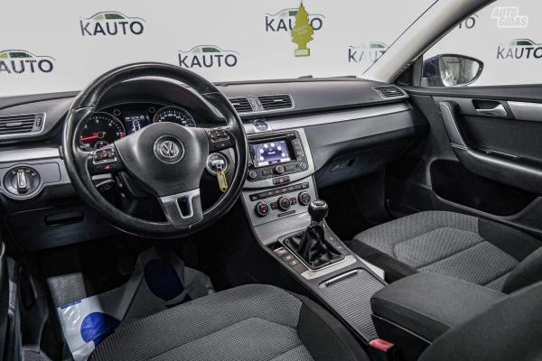 Volkswagen Passat 2013 in Kaunas, with an engine capacity of 1.60 L and mileage of 284 thousand km for 5790 €, photo 7 on AUTOMOTO.COM.LV