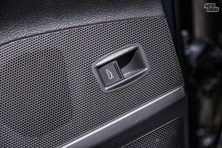 Volkswagen Passat 2013 in Kaunas, with an engine capacity of 1.60 L and mileage of 284 thousand km for 5790 €, photo 17 on AUTOMOTO.COM.LV