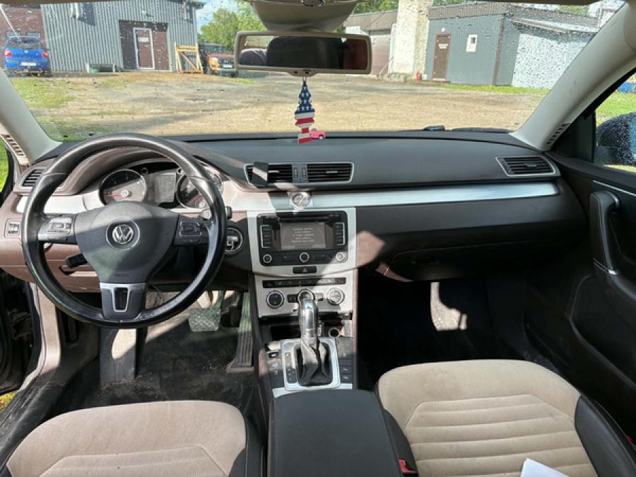Volkswagen Passat 2013 Pērnava, ar dzinēja tilpumu 1.60 L un nobraukumu 285 tūkst. km par 5500 €, foto 6 vietnē AUTOMOTO.COM.LV