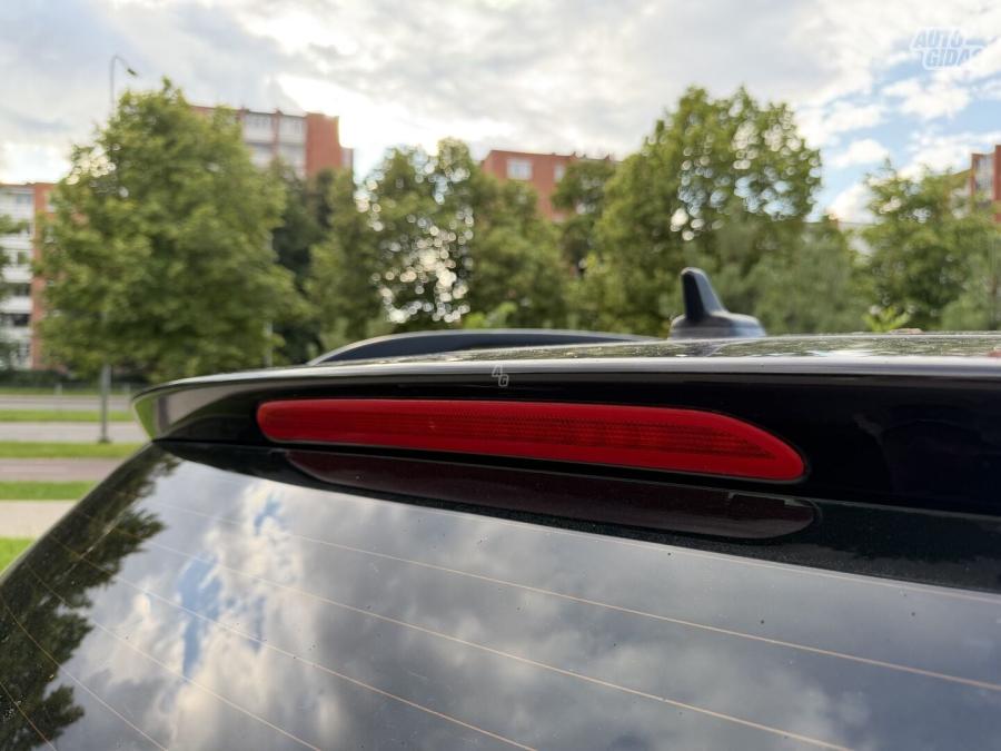 Volkswagen Passat 2013 in Vilnius, with an engine capacity of 2.00 L and mileage of 290 thousand km for 4400 €, photo 11 on AUTOMOTO.COM.LV