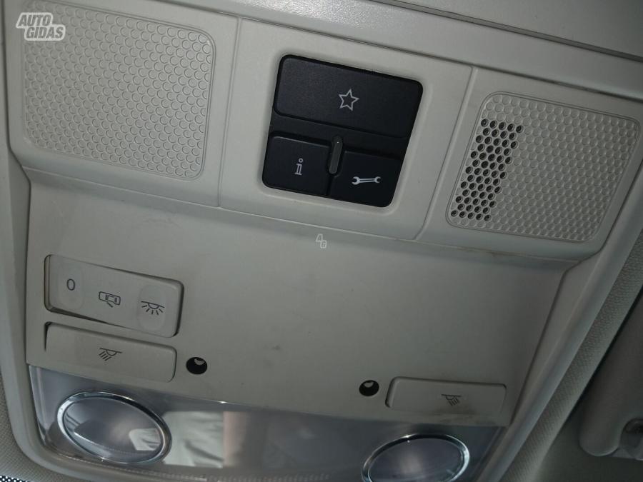 Volkswagen Passat 2013 in Marijampole, with an engine capacity of 2.00 L and mileage of 290 thousand km for 5400 €, photo 13 on AUTOMOTO.COM.LV