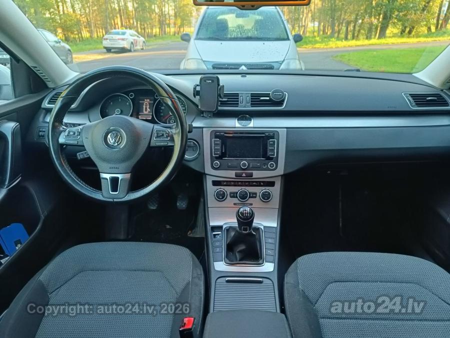 Volkswagen Passat 2013 in Tallinn, with an engine capacity of 1.60 L and mileage of 273 thousand km for 5800 €, photo 5 on AUTOMOTO.COM.LV