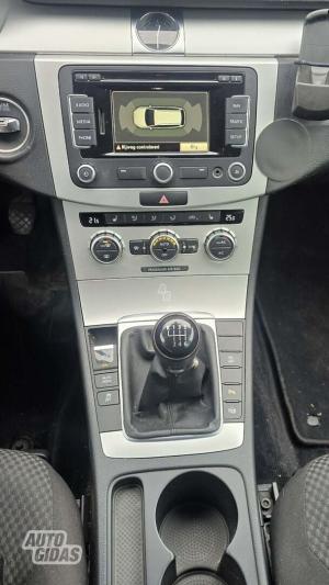 Volkswagen Passat 2014 in Vilnius, with an engine capacity of 1.60 L and mileage of 401 thousand km for 2900 €, photo 5 on AUTOMOTO.COM.LV