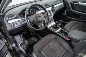 Volkswagen Passat 2014 in Kaunas, with an engine capacity of 2.00 L and mileage of 305 thousand km for 6990 €, photo 6 on AUTOMOTO.COM.LV