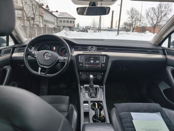 Volkswagen Passat 2015 Jurbarkas, ar dzinēja tilpumu 2.00 L un nobraukumu 282 tūkst. km par 9800 €, foto 8 vietnē AUTOMOTO.COM.LV