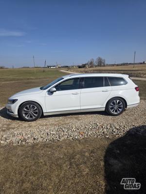 Volkswagen Passat 2015 Alīta, ar dzinēja tilpumu 2.00 L un nobraukumu 326 tūkst. km par 8900 €, foto  vietnē AUTOMOTO.COM.LV