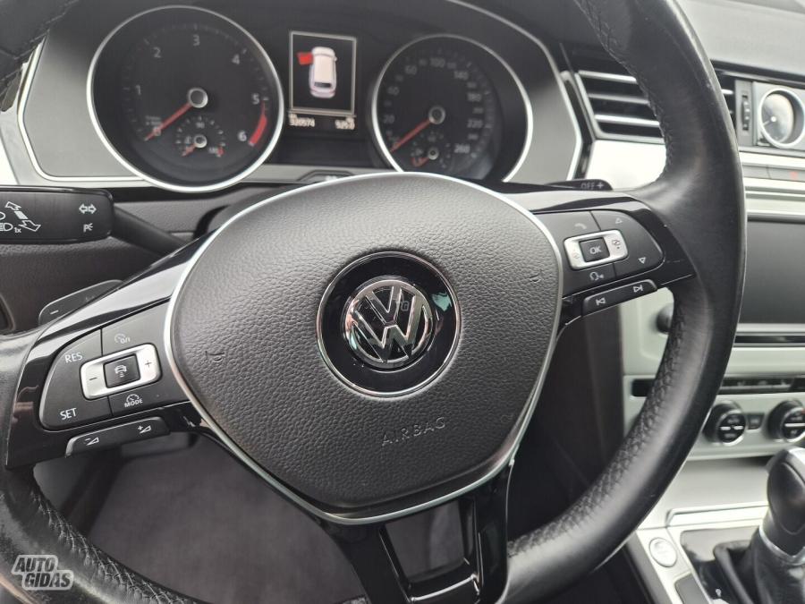 Volkswagen Passat 2015 in Jonava, with an engine capacity of 2.00 L and mileage of 320 thousand km for 7700 €, photo 19 on AUTOMOTO.COM.LV