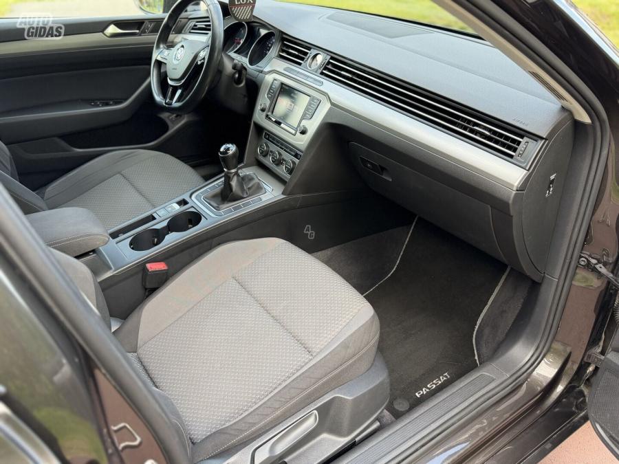 Volkswagen Passat 2015 Šauļi, ar dzinēja tilpumu 1.60 L un nobraukumu 327 tūkst. km par 6700 €, foto 16 vietnē AUTOMOTO.COM.LV