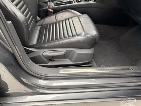 Volkswagen Passat 2015 in Vilnius, with an engine capacity of 1.97 L and mileage of 256 thousand km for 8900 €, photo 5 on AUTOMOTO.COM.LV