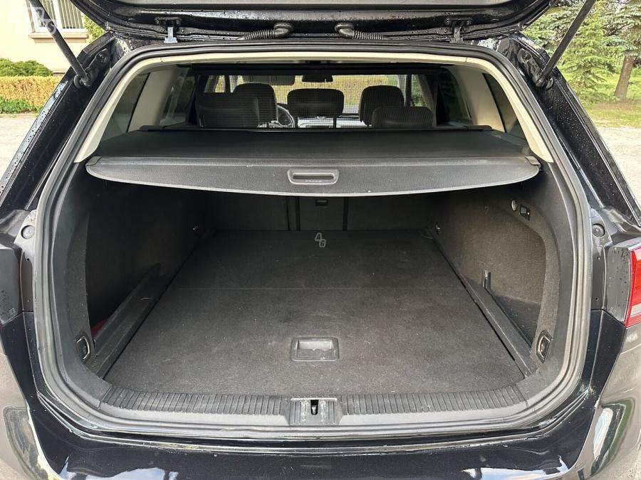 Volkswagen Passat 2015 Akmenė, ar dzinēja tilpumu 2.00 L un nobraukumu 282 tūkst. km par 9400 €, foto 10 vietnē AUTOMOTO.COM.LV