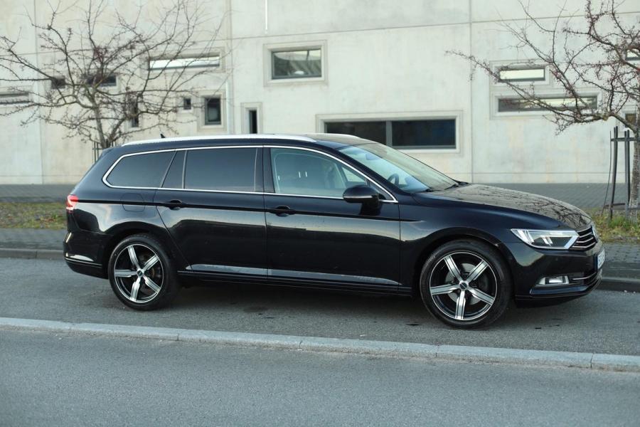 Volkswagen Passat 2015 in Tallinn, with an engine capacity of 2.00 L and mileage of 265 thousand km for 9400 €, photo 11 on AUTOMOTO.COM.LV