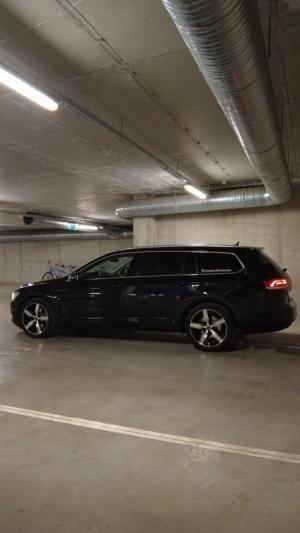Volkswagen Passat 2015 in Tallinn, with an engine capacity of 2.00 L and mileage of 265 thousand km for 9400 €, photo 17 on AUTOMOTO.COM.LV