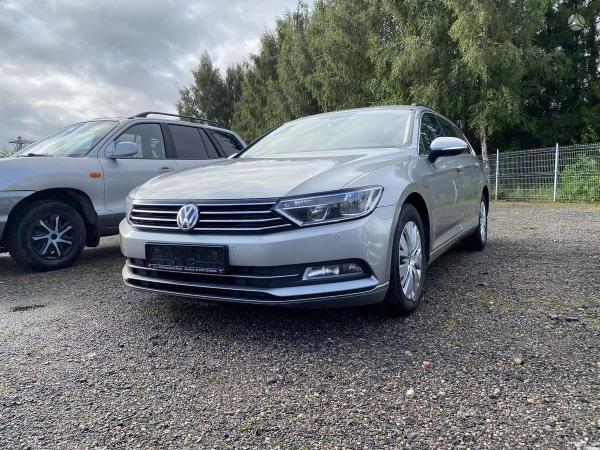 Volkswagen Passat 2015 RadviliÅ”kis vietnÄ Volkswagen Passat 2015 RadviliÅ”kis, ar dzinÄja tilpumu 1.60 L un nobraukumu 281 tÅ«kst. km par 5750 ā¬, foto 1 vietnÄ AUTOMOTO.COM.LV
