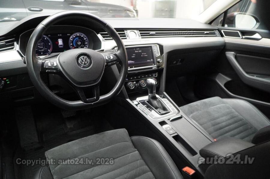 Volkswagen Passat 2016 in Tallinn, with an engine capacity of 2.00 L and mileage of 169 thousand km for 14900 €, photo 11 on AUTOMOTO.COM.LV