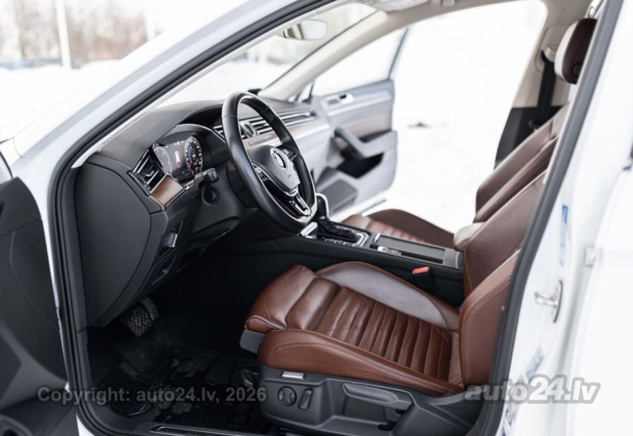 Volkswagen Passat 2016 in Tallinn, with an engine capacity of 2.00 L and mileage of 229 thousand km for 14500 €, photo 7 on AUTOMOTO.COM.LV