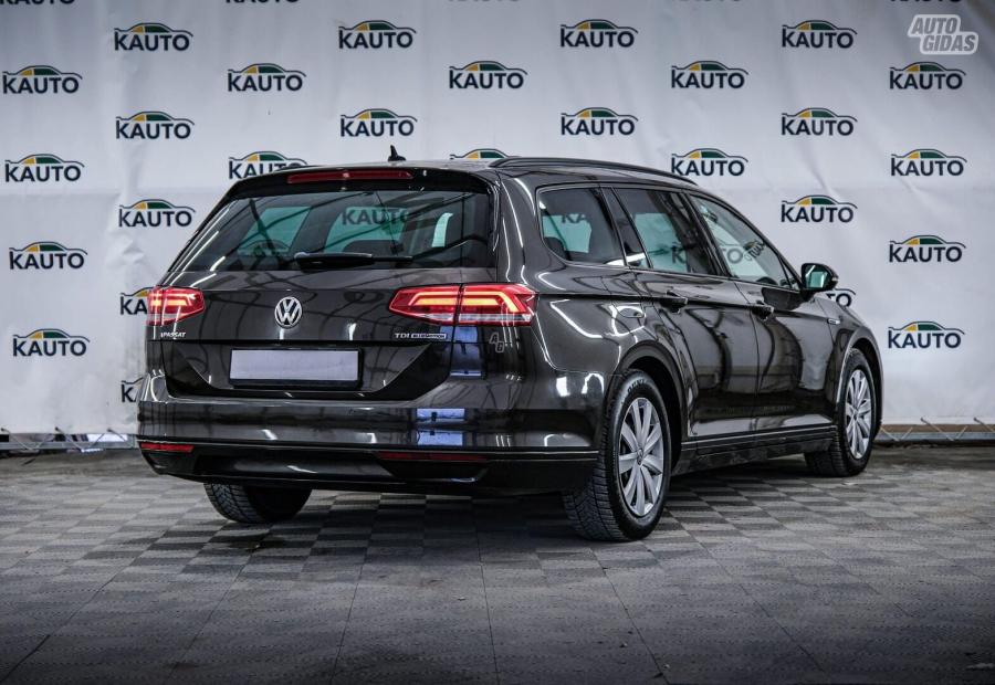 Volkswagen Passat 2016 in Kaunas, with an engine capacity of 1.60 L and mileage of 265 thousand km for 9990 €, photo 3 on AUTOMOTO.COM.LV