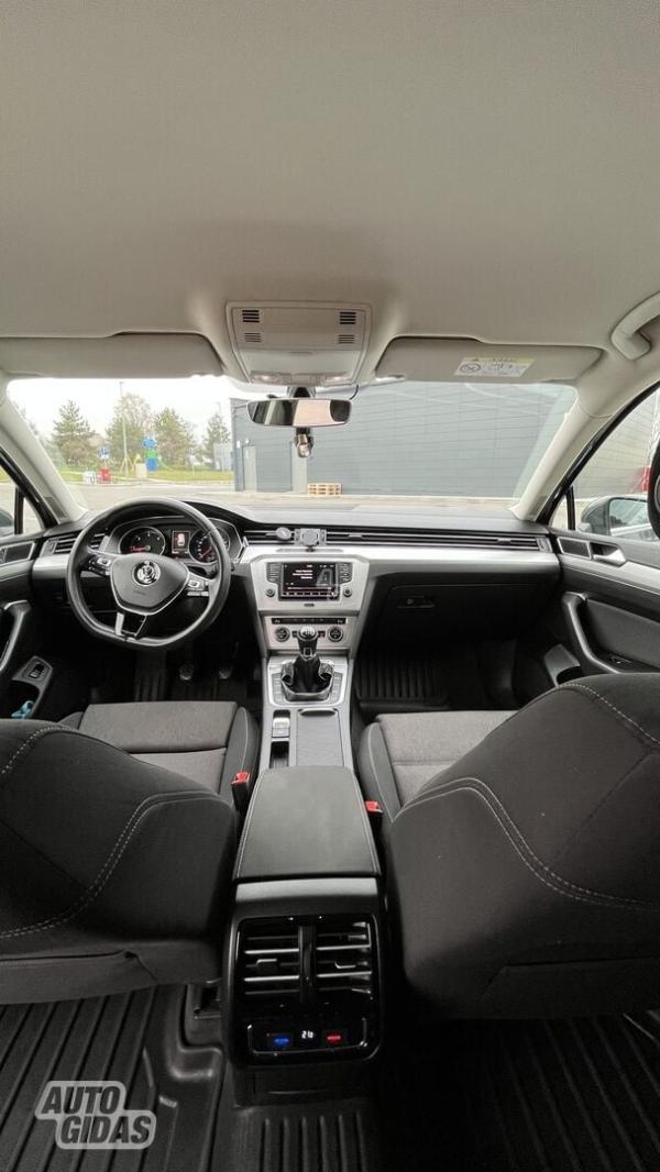 Volkswagen Passat 2016 in Rietavas, with an engine capacity of 2.00 L and mileage of 330 thousand km for 8500 €, photo 6 on AUTOMOTO.COM.LV