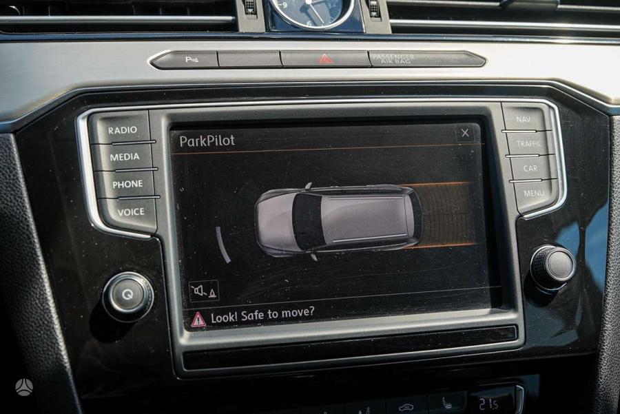 Volkswagen Passat 2016 in Kaunas, with an engine capacity of 1.97 L and mileage of 234 thousand km for 11950 €, photo 19 on AUTOMOTO.COM.LV