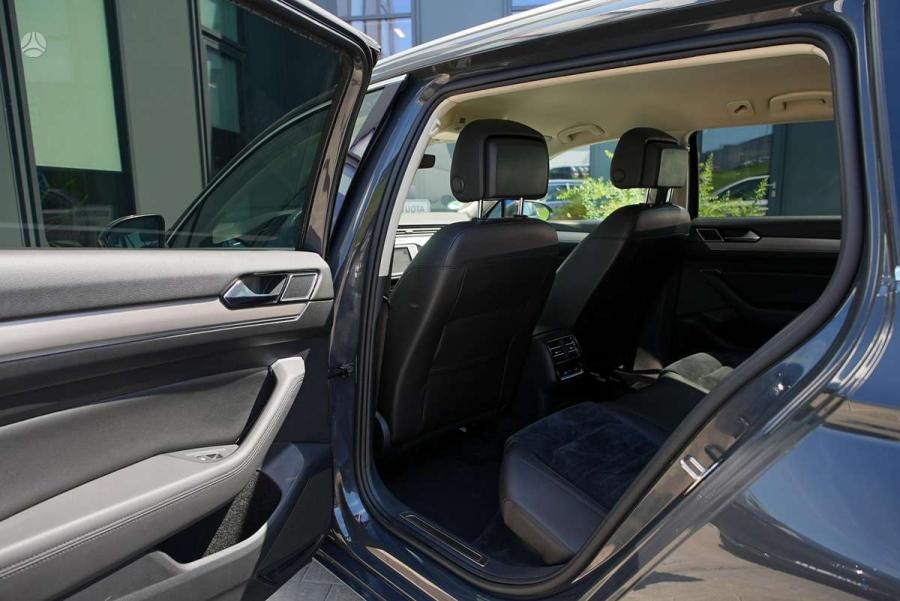 Volkswagen Passat 2016 in Kaunas, with an engine capacity of 1.97 L and mileage of 234 thousand km for 11950 €, photo 32 on AUTOMOTO.COM.LV