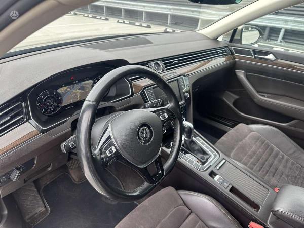 Volkswagen Passat 2016 in Vilnius, with an engine capacity of 1.97 L and mileage of 146 thousand km for 12550 €, photo 8 on AUTOMOTO.COM.LV