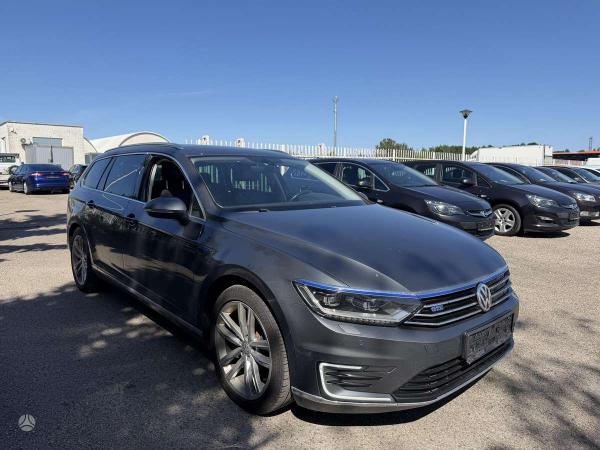 Volkswagen Passat 2016 in Marijampole, with an engine capacity of 1.40 L and mileage of 218 thousand km for 7350 €, photo 3 on AUTOMOTO.COM.LV
