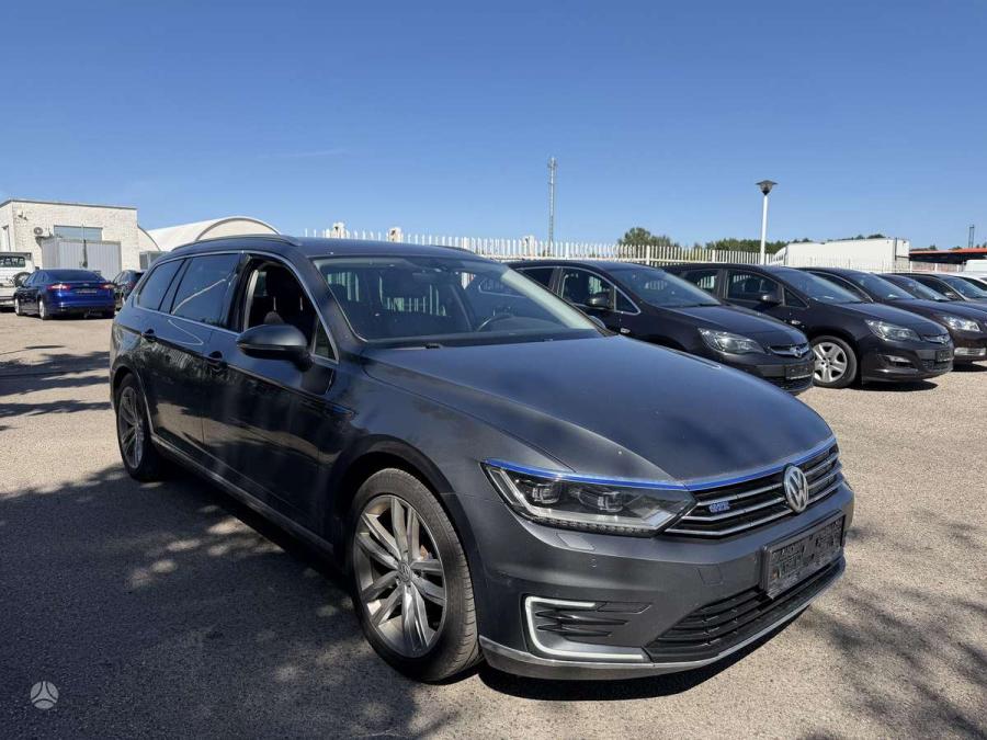 Volkswagen Passat 2016 in Marijampole, with an engine capacity of 1.40 L and mileage of 218 thousand km for 7350 €, photo 4 on AUTOMOTO.COM.LV