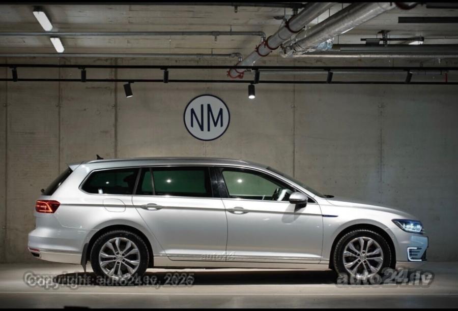 Volkswagen Passat 2017 in Tallinn, with an engine capacity of 1.40 L and mileage of 213 thousand km for 14800 €, photo 8 on AUTOMOTO.COM.LV