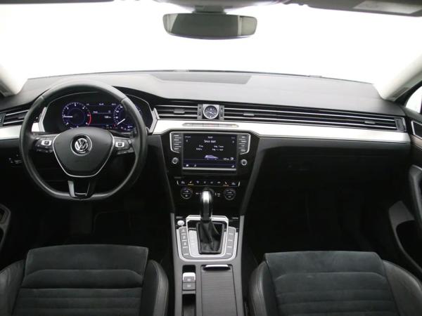 Volkswagen Passat 2017 Viļņa, ar dzinēja tilpumu 2.00 L un nobraukumu 267 tūkst. km par 12899 €, foto 2 vietnē AUTOMOTO.COM.LV