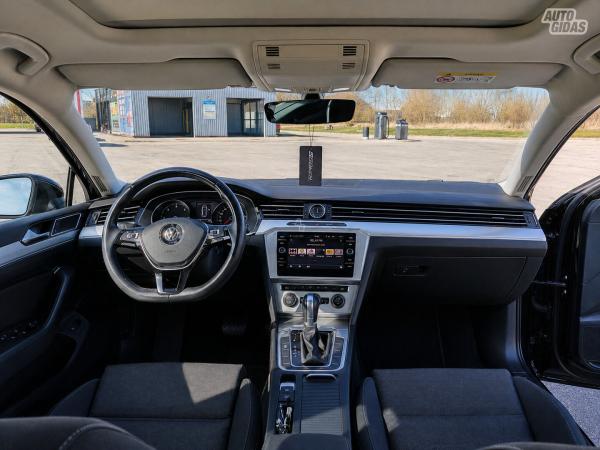 Volkswagen Passat 2017 in Panevezys, with an engine capacity of 1.60 L and mileage of 240 thousand km for 9950 €, photo 5 on AUTOMOTO.COM.LV