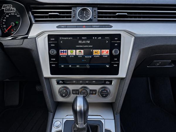 Volkswagen Passat 2017 in Panevezys, with an engine capacity of 1.60 L and mileage of 240 thousand km for 9950 €, photo 6 on AUTOMOTO.COM.LV