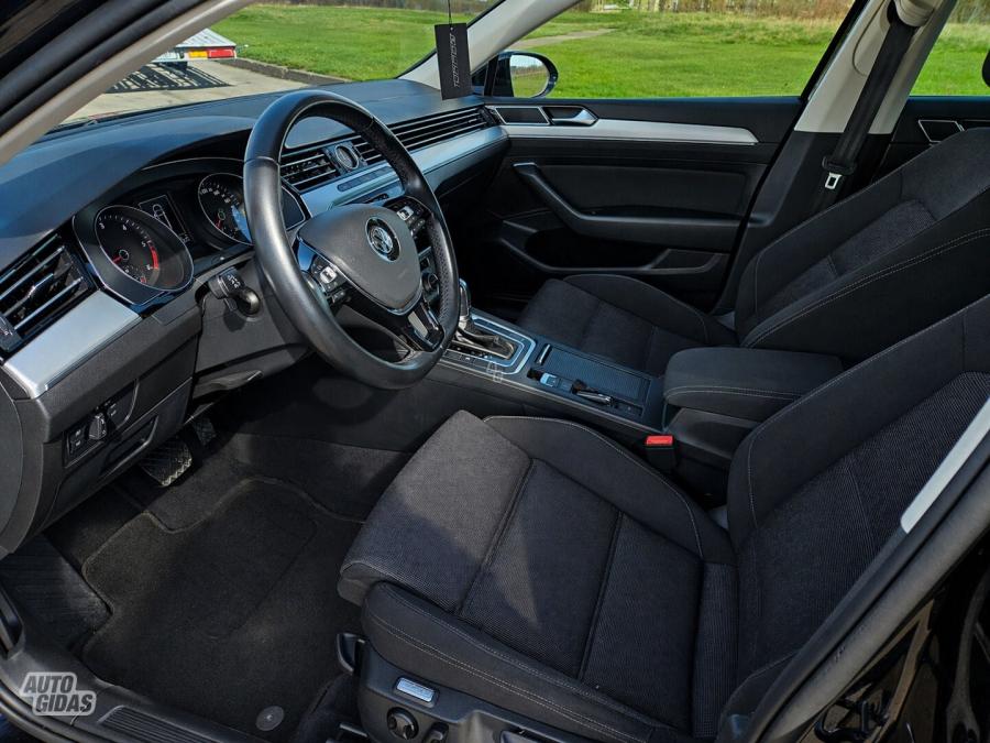 Volkswagen Passat 2017 Panevēža, ar dzinēja tilpumu 1.60 L un nobraukumu 240 tūkst. km par 9950 €, foto 12 vietnē AUTOMOTO.COM.LV