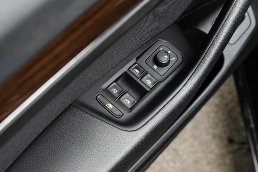 Volkswagen Passat 2017 Rīga, ar dzinēja tilpumu 1.40 L un nobraukumu 105 tūkst. km par 11500 €, foto 20 vietnē AUTOMOTO.COM.LV