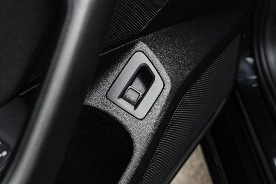 Volkswagen Passat 2017 Rīga, ar dzinēja tilpumu 1.40 L un nobraukumu 105 tūkst. km par 11500 €, foto 21 vietnē AUTOMOTO.COM.LV