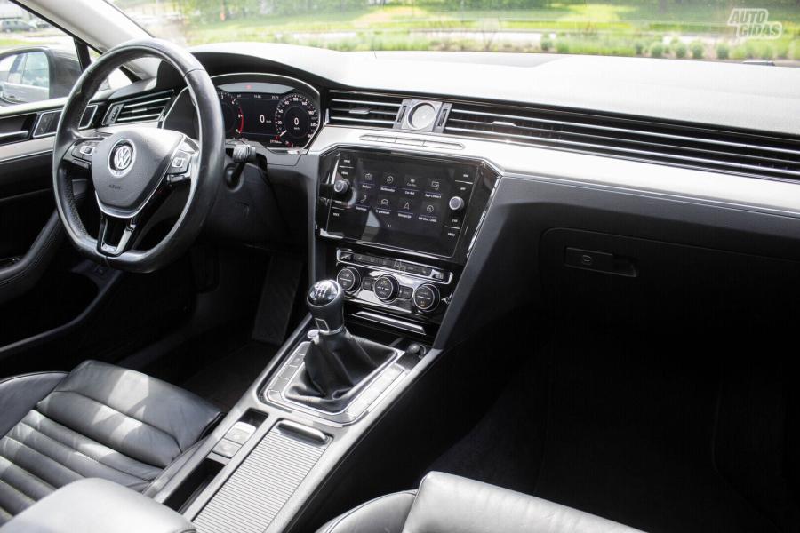 Volkswagen Passat 2017 in Kaunas, with an engine capacity of 2.00 L and mileage of 272 thousand km for 10600 €, photo 10 on AUTOMOTO.COM.LV