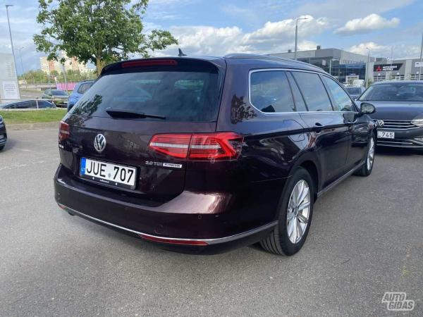 Volkswagen Passat 2017 in Vilnius, with an engine capacity of 2.00 L and mileage of 250 thousand km for 10500 €, photo 3 on AUTOMOTO.COM.LV