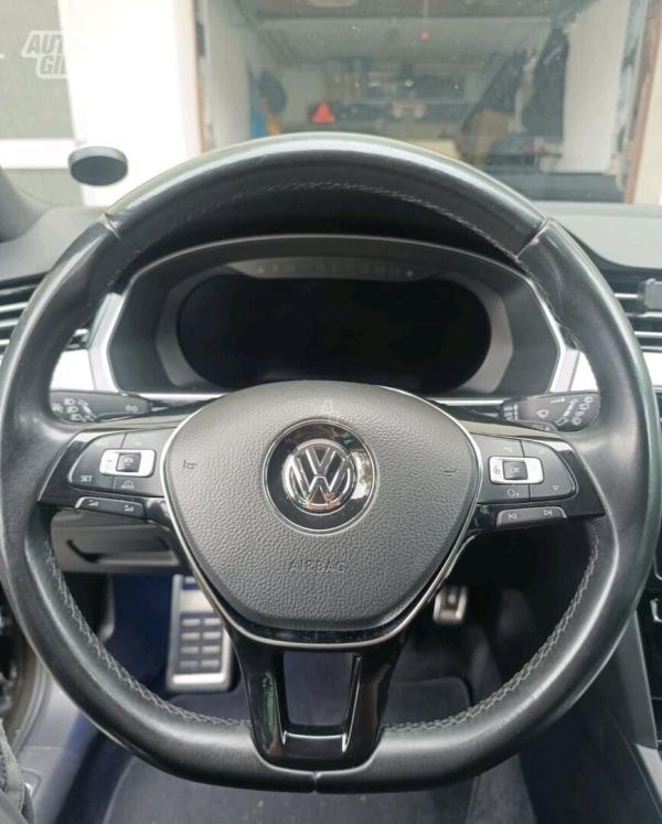 Volkswagen Passat 2017 in Marijampole, with an engine capacity of 2.00 L and mileage of 209 thousand km for 14100 €, photo 8 on AUTOMOTO.COM.LV