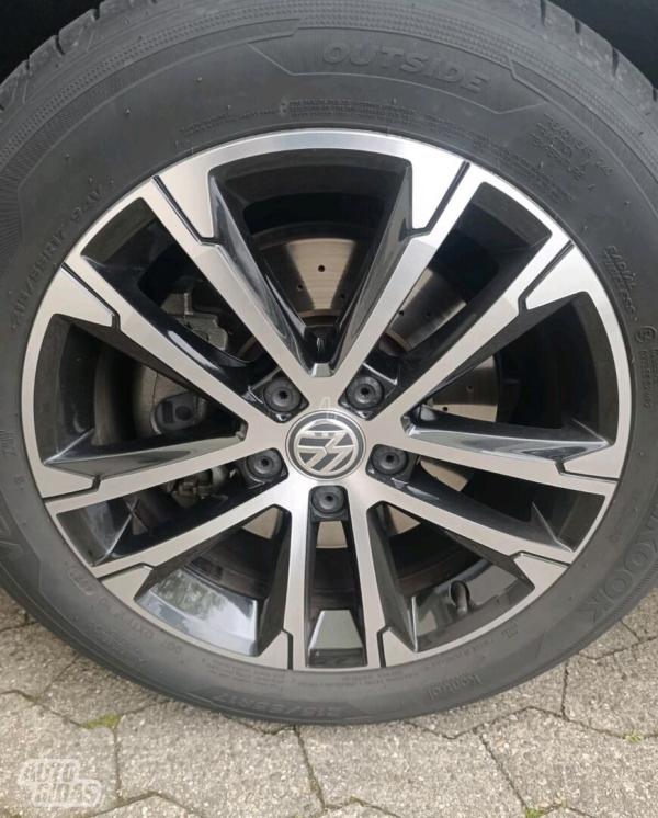 Volkswagen Passat 2017 in Marijampole, with an engine capacity of 2.00 L and mileage of 209 thousand km for 13500 €, photo 6 on AUTOMOTO.COM.LV