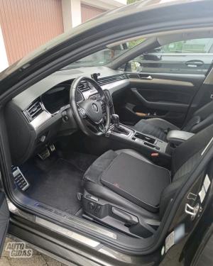 Volkswagen Passat 2017 in Marijampole, with an engine capacity of 2.00 L and mileage of 209 thousand km for 13500 €, photo 10 on AUTOMOTO.COM.LV