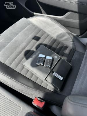 Volkswagen Passat 2017 in Kaunas, with an engine capacity of 2.00 L and mileage of 306 thousand km for 11800 €, photo 13 on AUTOMOTO.COM.LV